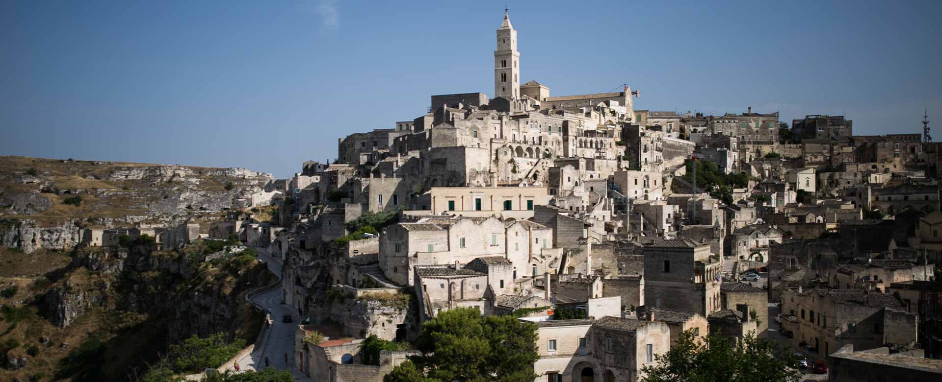 Altamura, tra l’uomo di Neanderthal e orme di dinosauri